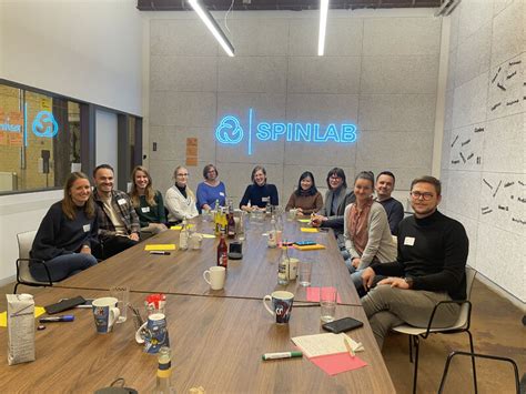 Innovation Consulting Agiletransformation Projectmanagement Roundtable