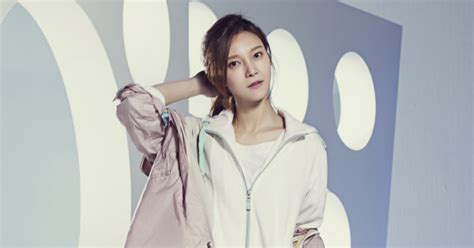 사랑에 빠진 그녀 차예련의 봄 패션 화보