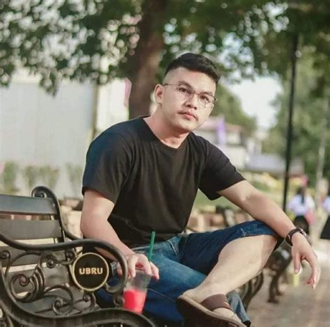 ភ្ជុំបិណ្ឌ៖ និស្សិតខ្មែរនៅបរទេសនឹកស្រុកកំណើត ខណៈកូវីដ ១៩ ផ្ទុះខ្លាំង