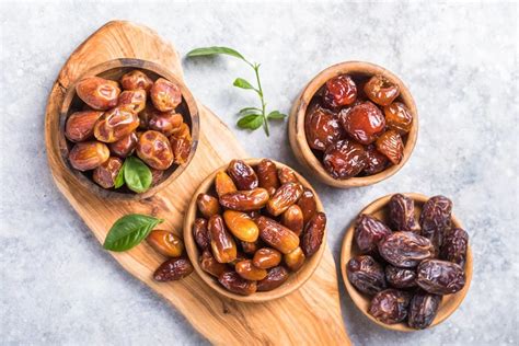 Dates Varieties Pyramisr