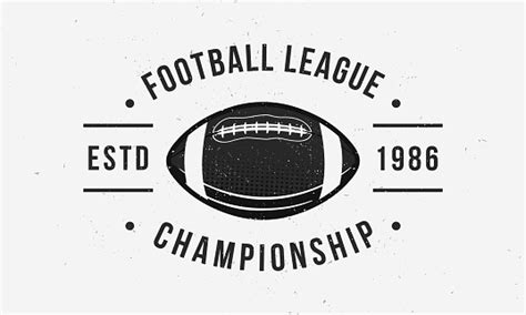 축구 선수권 대회 로고입니다 빈티지 미식 축구 공 트렌디한 복고풍 로고 텍스트와 공 실루엣이 있는 빈티지 포스터 벡터 그림 미식 축구공에 대한 스톡 벡터 아트 및 기타
