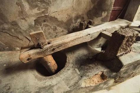 还有多少人记得这古老的舂米工具 搜狐大视野 搜狐新闻