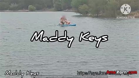 She Dares Having Sex On A Paddle Board In The Middle Of A Lake Full Of People FAPCAT