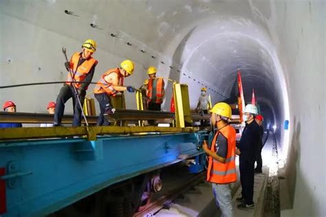 最新进展！珠机城际二期首组400米长钢轨铺设成功 澎湃号·政务 澎湃新闻 The Paper