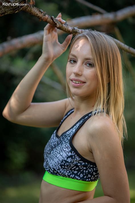 Kira Thorn Hot Yoga Zzup Com Porn Pic