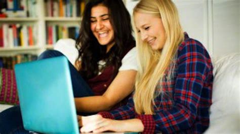 Как да използвате социалните мрежи за да си намерите работа Новини бг