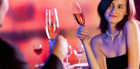 Love The 5 Lies I Keep Hearing On First Dates Yourtango