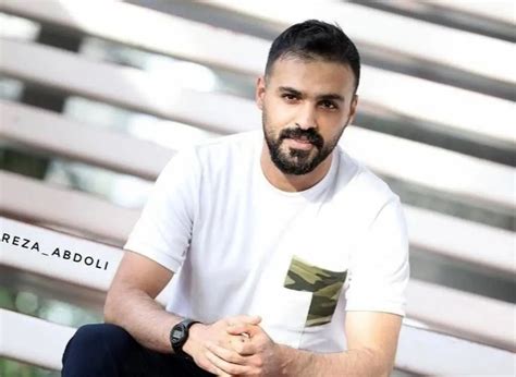 بیوگرافی و حواشی سامان صفاری بازیگر سریال ناریا و همسرش عکس‌های خصوصی روزنامه هفت صبح