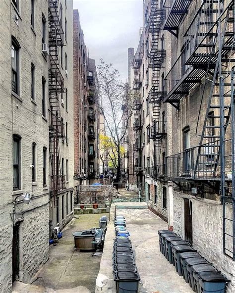 An Alleyway In Washington Heights Manhattan Photo Taken In 2019 By