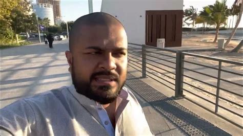 আরব মহাসাগরের পাশে পরিচ্ছন্ন জেদ্দা শহর। Youtube