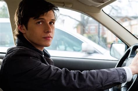 Tuo Simon Intervista In Esclusiva A Nick Robinson Video Gay It