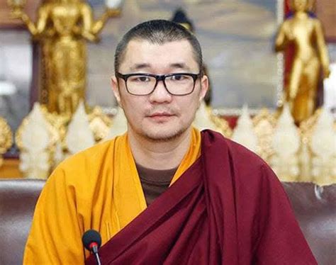 Мхм Монгол улсын мөхөл хурдны галт тэргэнд сууж Төвд шиг мөхөх гээд байгаа цаг үед Д Нямсамбуу