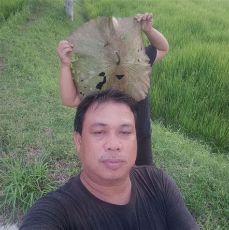 พอดีกันเลย ทำความเคารพก่อน คลิปตลก คลิปฮาฮา คลิปขำขัน คลิปสนุกสนาน Reels Funny Hahaha