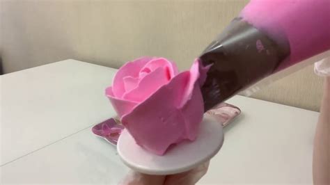 ПОПРОБУЙТЕ сделать такие ЦВЕТЫ из крема Красивый торт в 2024 г Торт Торт с розочками Торты