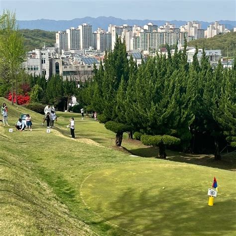 주식회사 스내그센터대구 2024년 4월 14일 제5회 바이스앤 대구 골프대회가 개최되었습니다 사진만 봐도 열기가 대단하지요 대구어린이골프대회에 참가한 선수들 너무