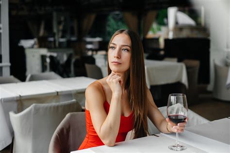 12 Places To Meet Successful Single Rich Men Attraction Diary