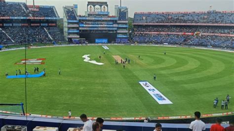 Ind Vs Eng दुसऱ्या वनडेत कसे असेल पिच प्लेइंग 11 मध्ये कोणाला मिळणार संधी वाचा Times Now