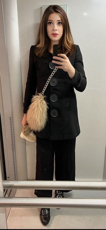 Big Buttons Fetish On Tumblr