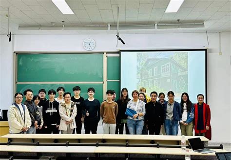 俄语系“北京大学海外学者讲学计划”文学系列讲座成功举办