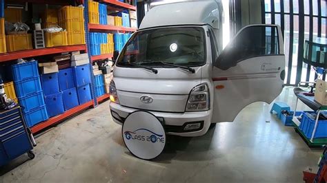 포터2 트럭차량에 하이패스구간 요금소등을 선후불제 카드로 편리하게 이용할수 있는 역삼각 하이패스룸미러 설치영상입니다 자세한 설치과정은 아래의 링크를 참조하세요