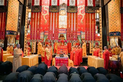 早晚课前如何发愿 每天早课念的发愿文 晨起发愿文大全 大山谷图库