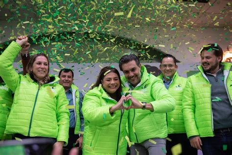 Entrega Pvem A Clara Brugada Constancia De Precandidata única A La