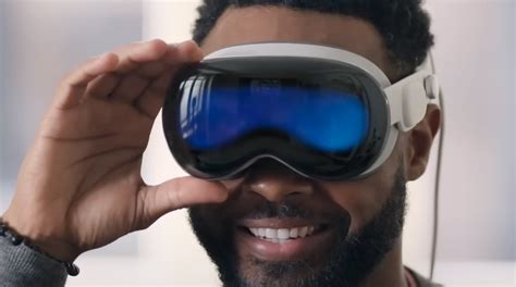 Apple Vision Pro Review Roundup An Experience That Weighs On You