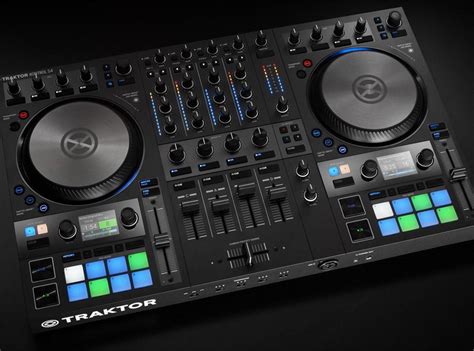 Native Instruments Traktor Kontrol S4 Mk3 Dj Controller 4 Καναλιών