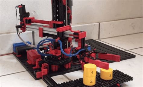 Arduino On Linkedin Watch An Arduino Powered 3 Axis Robotic Arm Solve