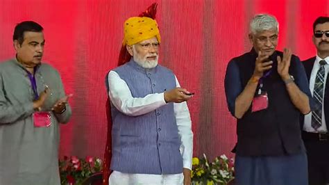 In Pics Pm Modi Inaugurates Part Of Delhi Mumbai Expressway