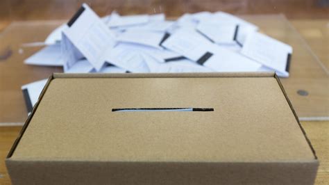 Изтича срокът за образуване на подвижни избирателни секции