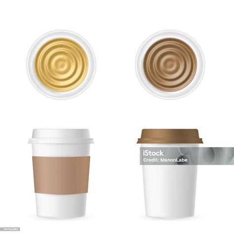 흰색 배경 뜨거운 아침 음료 종이 또는 흰색과 갈색 뚜껑이있는 플라스틱 용기 광고용 골판지 홀더에 격리 된 현실적인 3d 커피 및 찻잔 세트 상단 및 전면 뷰 로고에 대한