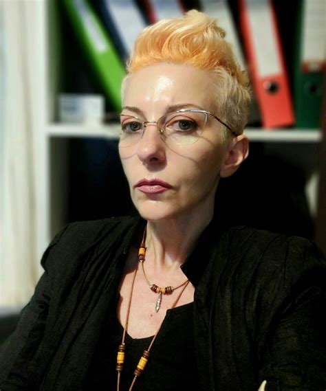 ЗА КАНТОРАТА Адвокатска кантора Сияна Великова