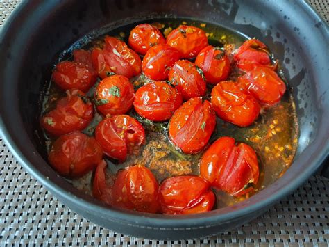 토마토구이♡바질을 곁들여 올리브오일에 구워요~