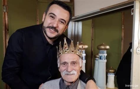 უცებ კახი ადგა და ამბობს მოდი ახლა ნიკა წულუკიძეს გაუმარჯოსო ეს დღე არასდროს