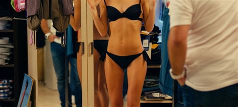 Naked Anna Khilkevich In Chto Tvoryat Muzhchiny