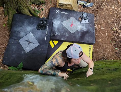 8 Best Beginner Crash Pads For Bouldering Dirt Bags With Fur Bags