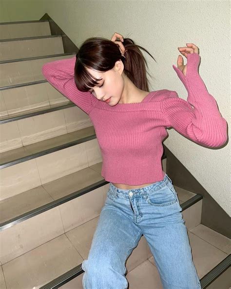 220111 Instagram Update So Fetch Nina R Niziu