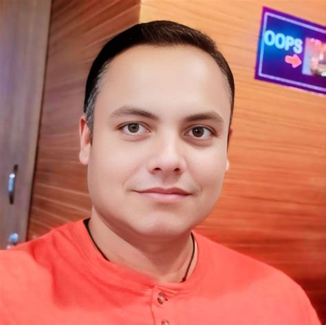 ৮নং বকুলবাড়ীয়া ইউনিয়নবাসীর দীর্ঘদিনের দাবি একটি আধুনিক ইউনিয়ন কমপ্লেক্স ভবন। একটি আধুনিক