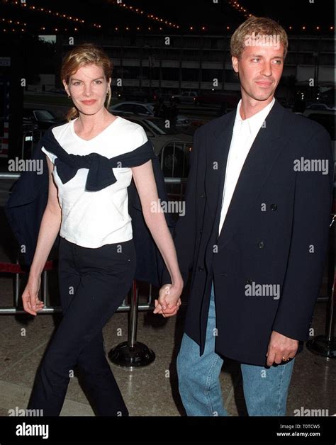 Los Angeles Ca 21 Juli 1997 Schauspielerin Rene Russo And Ehemann Dan