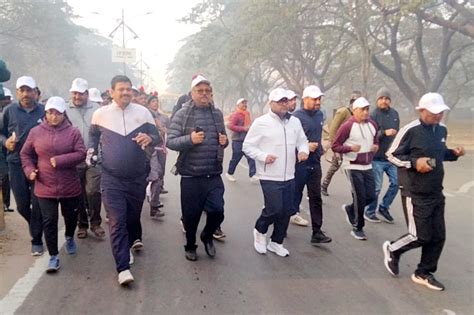 राष्ट्रीय सड़क सुरक्षा सप्ताह रन फॉर रोड सेफ्टी के तहत बोकारो में दौड़