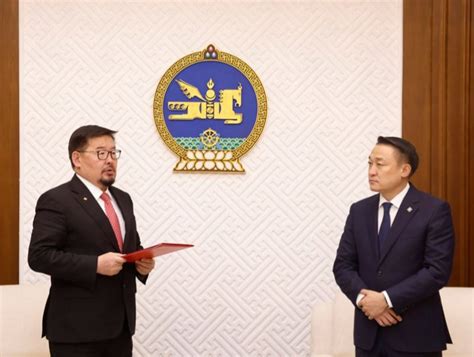 Засгийн газрын бүрэлдэхүүний тухай хуульд өөрчлөлт оруулах тухай хуулийн төслийг өргөн барив