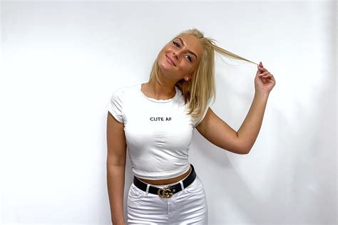 Lia Engel Deutsche Pornodarstellerin Pornagent