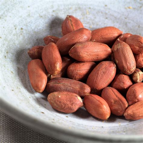 ონისი მიწის თხილი 100გ