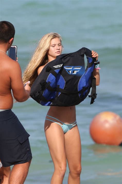 Bikini Camel Toe Pic