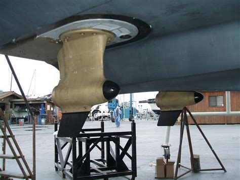 Mikelson Yachts Inc Blog Mikelson 43 Zeus Engine And Pod Install