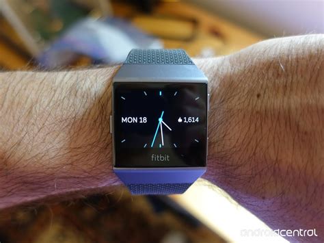 First Update For Fitbit Ionic Brings 100 New Watch Faces And 60 Apps Aivanet