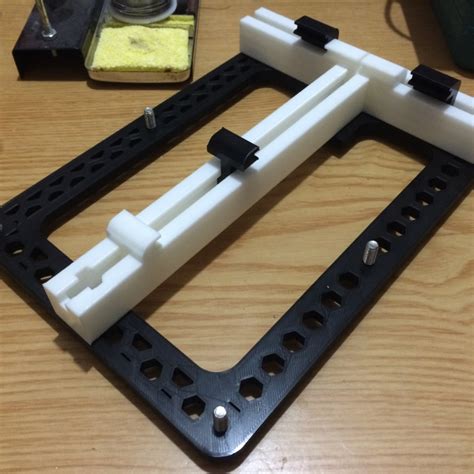 3d Printable Pcb Holder By Bazaar Lee