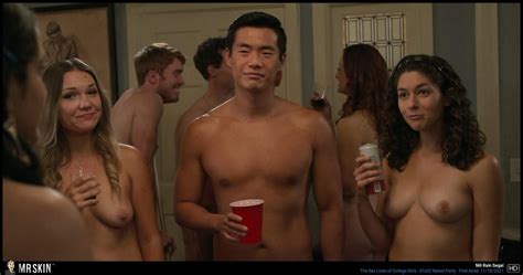 All The Hottest Scenes From The Sex Lives Of College Girls