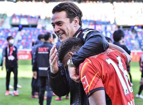 【ルヴァンカップ初優勝】名古屋マッシモ・フィッカデンティ監督が口にした「愛」と「セレッソへの感謝」【名古屋グランパスvsセレッソ大阪】監督と